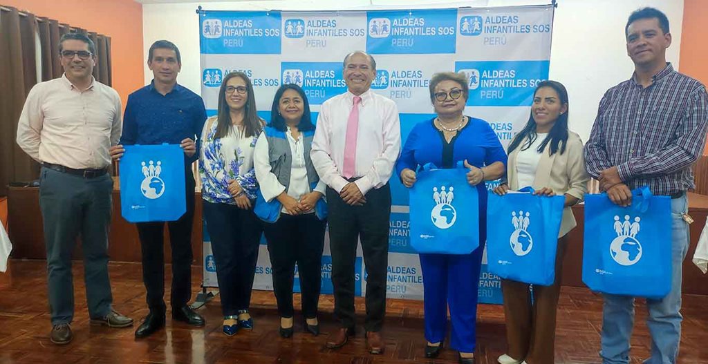 Personas solidarias juramentaron al Comité de Apoyo a la niñez en ...